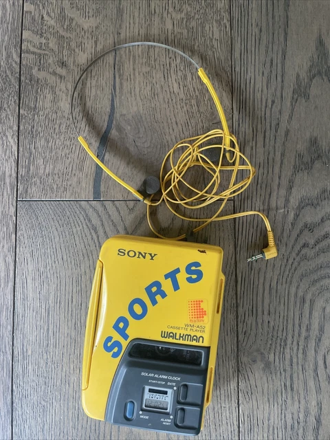 SONY SPORTS WM-A52 Walkman Cassette player w/ Belt Clip - WORKS TESTED ...