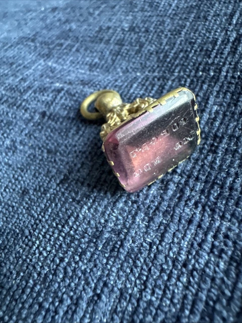 ANTIQUE VICTORIAN GILT metal wax seal intaglio Motto fob Forget me Not ...