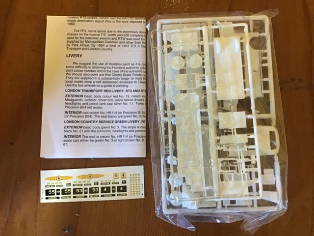 TOWER MODELS. PLASTIC bus kit. RT. St Helens. Boxed £13.47 - PicClick UK