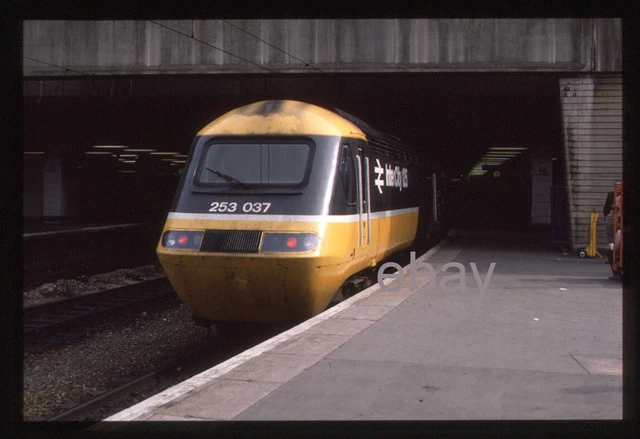ORIGINAL 35MM SLIDE - Class 43 / HST 43144 rear (43165 lead) at ...