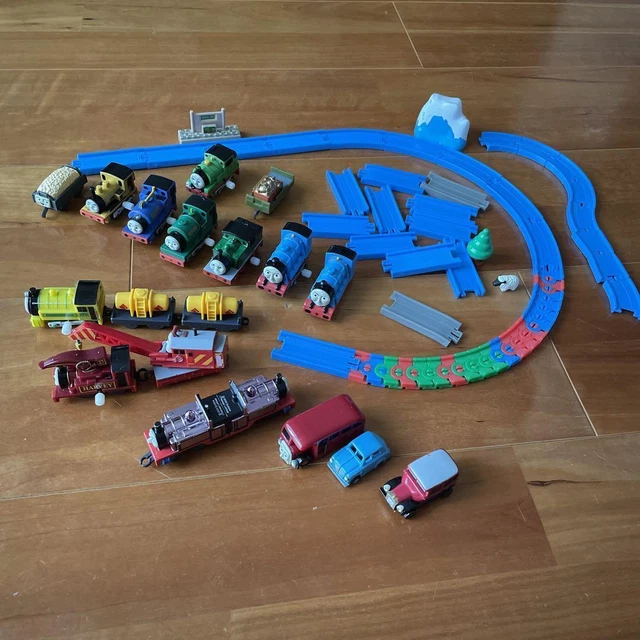 THOMAS FRIENDS KAPSEL Plarail Figur Mighty Mac Rocky Harvey Victor Lot ...