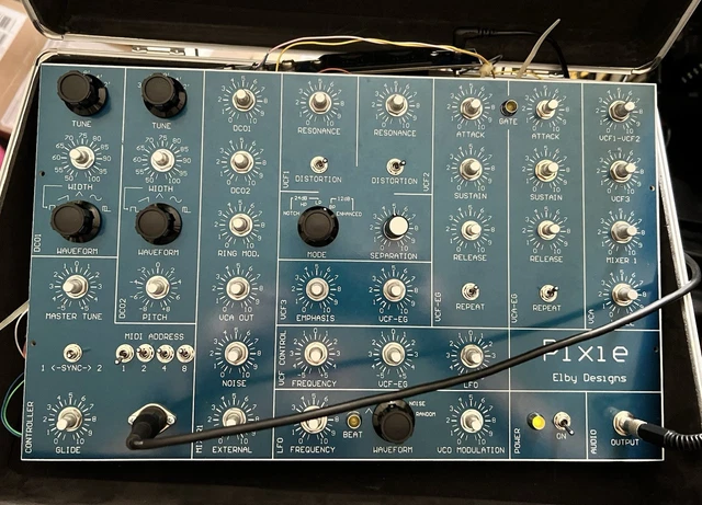 ELBY PIXIE SYNTH - EDP Wasp Clone. For Spares Or Repair. Not Working. £ ...