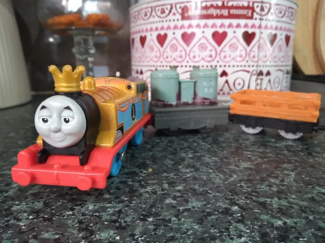 THOMAS AND FRIENDS Trackmaster Revolution Motorised Crown Thomas train ...