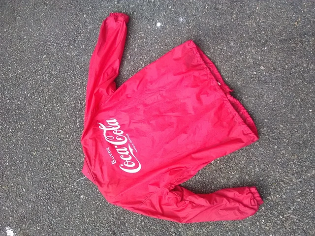 VESTE , COUPE vent. coca-cola rouge vintage, collection EUR 10,00 ...