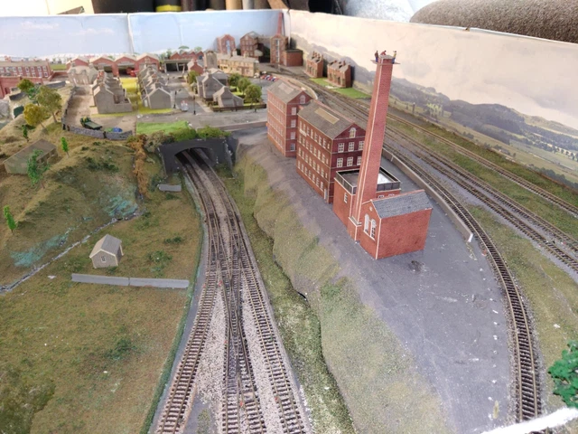 LARGE MODULAR N Gauge Layout. 11'x9'. .code 80 track . EASTER SPECIAL ...