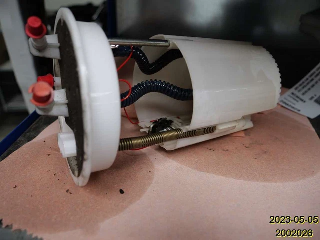 ORIGINAL KRAFTSTOFFPUMPE VOLVO V40 Hatchback (525, 526) 2014 EUR 358,63 ...