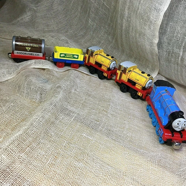 THOMAS THE TANK engine Mattel, metal magnetic Gordon Ben Bill Diesel ...