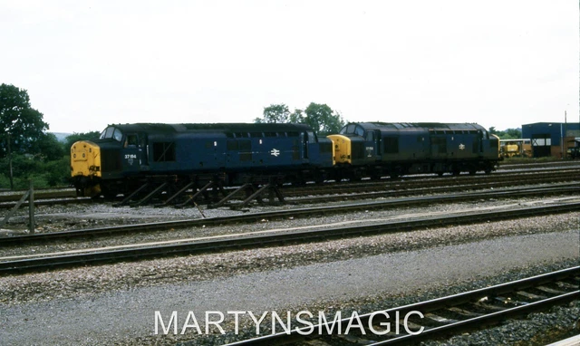 25-ORIGINAL 35MM Railway Slide 37194-158 arrives for stabling ...