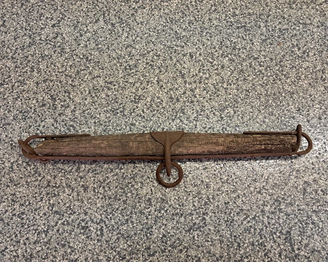 ANTIQUE PRIMITIVE SINGLE Tree Yoke Horse Ox Mule Harness Hitch Wood ...