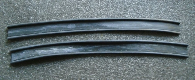 MORRIS MINOR FRONT Or Rear Quarterlight Window To Doortop Rubbers - New ...