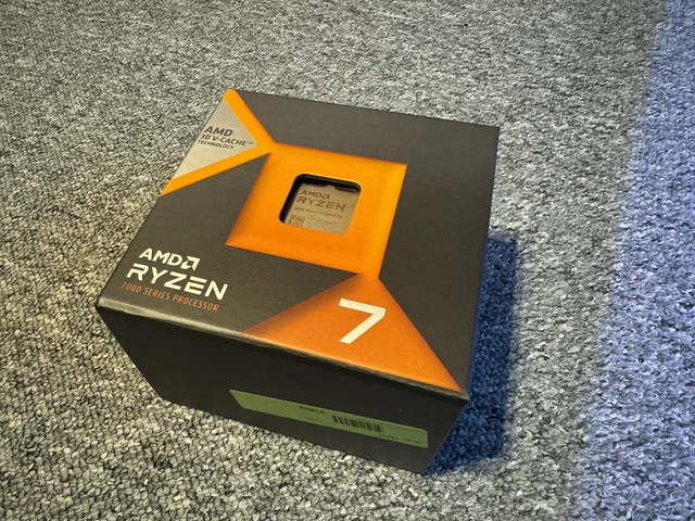AMD RYZEN 7 7800X3D, 8 cœurs - 16 threads, 5 GHz Boost, base 4,2 GHz, état neuf EUR 12,50 ...
