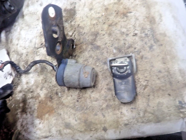 YAMAHA DT100 DT 100 Enduro 1980 Ignition Switch/Gauge Bracket Seat Lock ...