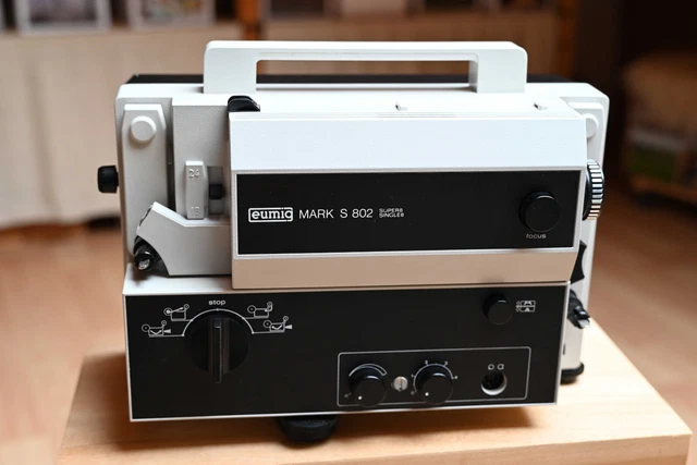 EUMIG MARK S 802 Super 8 Single 8 Tonfilmprojektor + Filmrollen und Ersatzbirne EUR 119,00 ...
