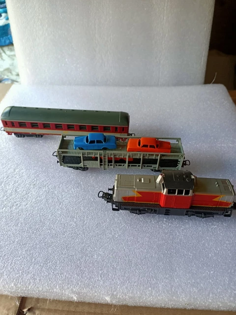 TRAIN LIMA UNE Locomotive Et Deux Wagons Plus Rails EUR 15,00 - PicClick FR
