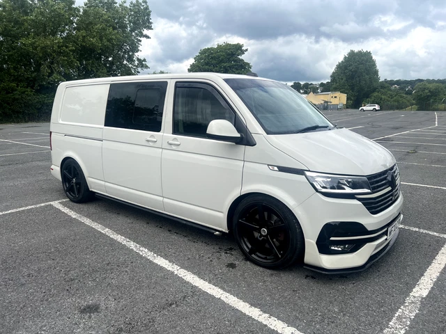 VW TRANSPORTER T6.1 highline kombi Dsg genuine LED Headlights £35,000. ...