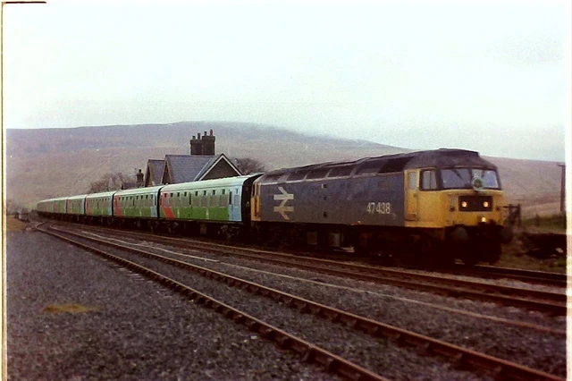 35MM RAILWAY COLOUR Negative Class 47 438 at Ribblehead £1.75 - PicClick UK