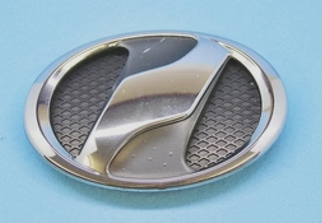 TOYOTA GENUINE NETZ Vitz YARIS SCP90 Emblem Budge 75301-52070 OEM EUR ...