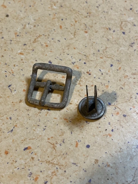 WW2 WWII GERMAN Wehrmacht helmet chinstrap buckle and rivett. Relics £ ...