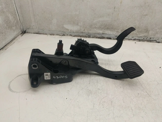 2020-2023 TESLA MODEL Y MY Accelerator and Brake Pedal Pad Assembly ...