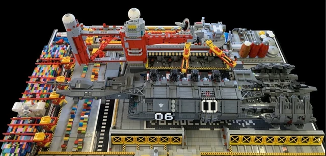 LEGO SPACE SHIP on his dock. MOC. BIG size diorama for SF fans. EUR 6. ...