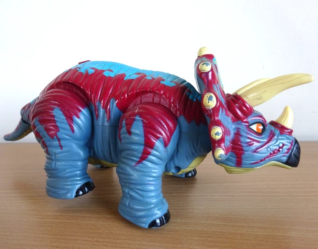 IMAGINEXT TRAMPLE THE Triceratops Dinosaur Toy Figure Walk & Roar ...