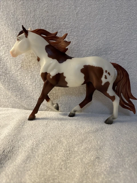 BREYER SPIRIT RIDING Free Boomerang Traditional Horse Model #9202 $30. ...