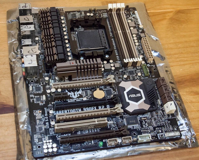 ASUS SABERTOOTH 990FX R2.0 AMD 990FX AM3+ATX Motherboard DDR3 *READ* £ ...