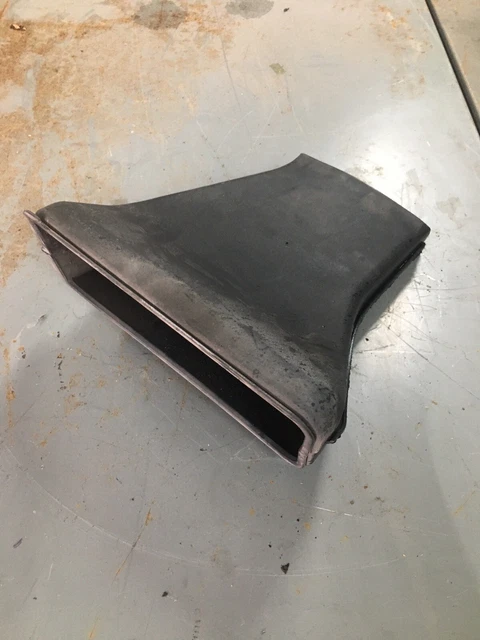 VOLKSWAGEN TRANSPORTER T4 Bonnet Air Duct Air Pipe Vw 701823495 £39.99 ...