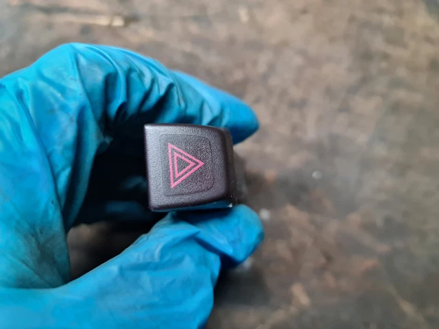 VOLVO C30 MK1 Hazard Warning Light Switch Button 30739296 $17.55 - PicClick