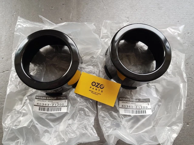 GENUINE NISSAN PATROL Y60 GR front wheel center caps hub caps ...