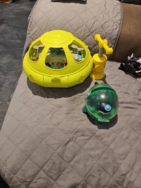 FISHER PRICE-OCTONAUTS LAUNCH Explore Deep Sea OctoLab-Dr Shellington ...