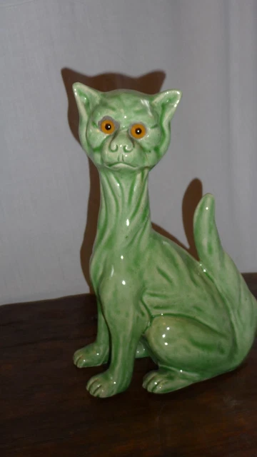 VINTAGE TORQUAY ALLER Vale Pottery Green Grotesque Cat Glass Eyes 20 cm ...