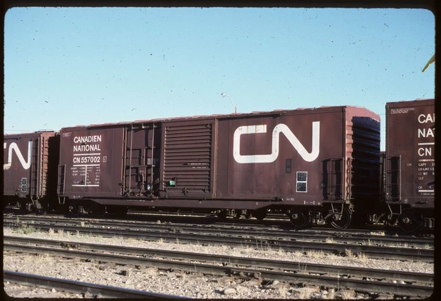 BH.DDB2.CN2334 ORIGINAL SLIDE Canadian National Box Car #557002 at ...