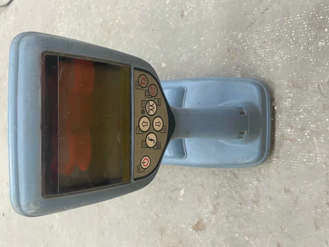 RADIODETECTION RD8100 ELECTRIC Cable And Pipe Scanner / Locater £1,150. ...