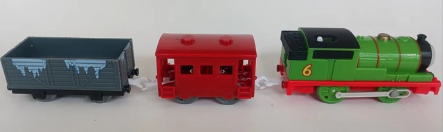 THOMAS FRIENDS TRACKMASTER Motorized Percy Train Engine 2009 Mattel ...