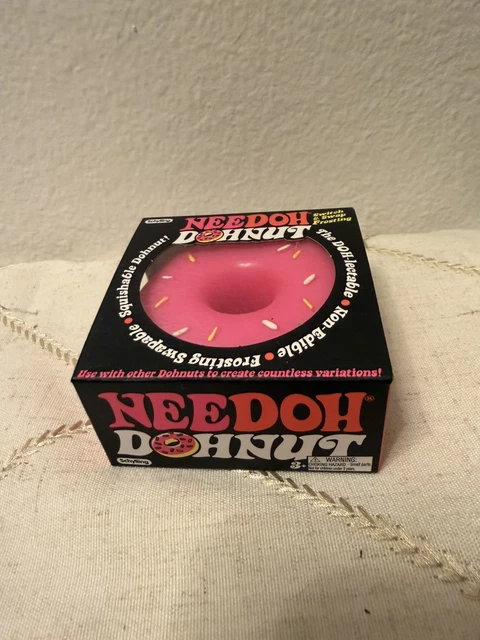 SCHYLLING NEEDOH POWDERED Donut PINK Nee Doh Authentic £30.83 - PicClick UK