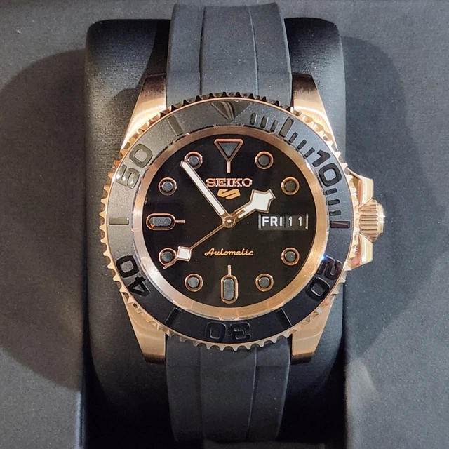 SEIKO DAY DATE Diver Two Tone Automatic Ceramic Bezel Luminous Hands ...