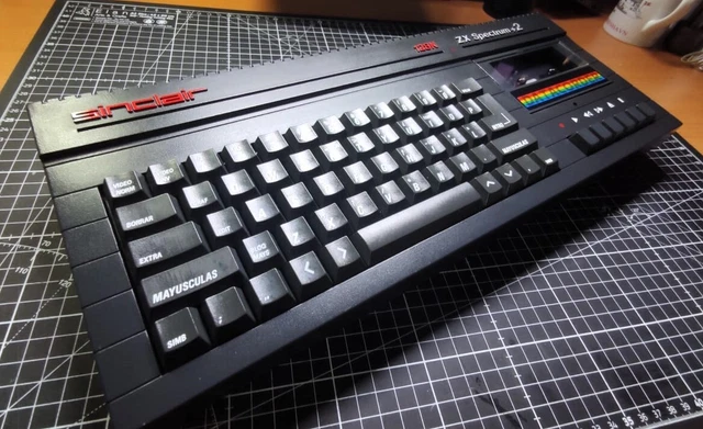 SPECTRUM ZX +2: "Master Control Program Edition" EUR 180,00 - PicClick FR