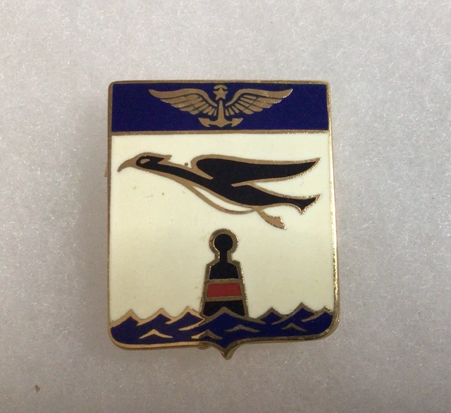 INSIGNE AÉRONAVALE - Flottille 10 F - 24 F. émail, dos guilloché Drago ...