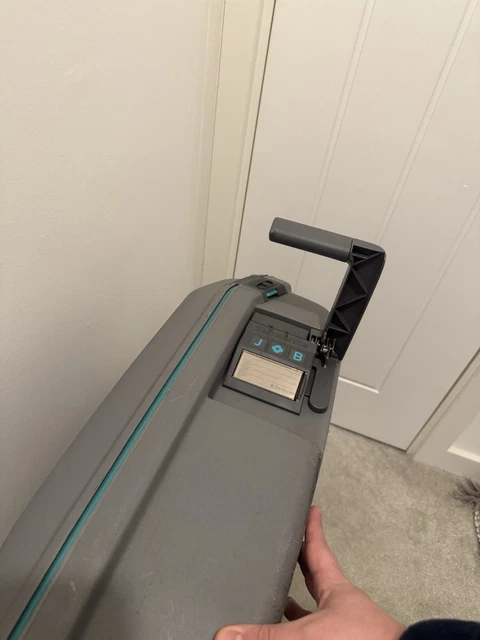 SAMSONITE HARD SHELL Suitcase Grey With Wheels & Combo Lock £34.99 ...