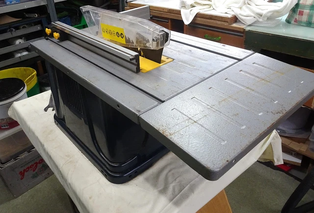 TITAN 1500W SF10N1 Table Saw with Extension Wings, and accessories £47. ...