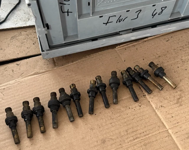 MERCEDES-BENZ W124 W201 M102 K-Jetronic Fuel Injector Injector ...