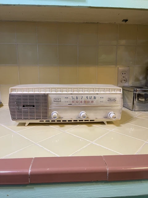 ANTIQUE SANSEI ZEPHYR HI-FI AM FM Plastic Japanese Tube Radio Circa ...