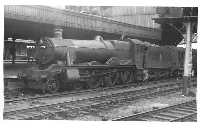 PHOTOGRAPH GWR 7924 Thornycroft Hall Steam Locomotive Swindon Works 6x4 ...