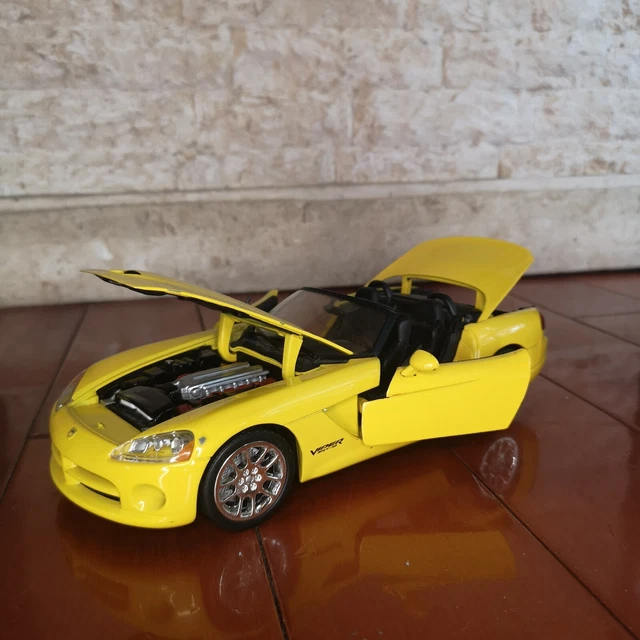 FAST & FURIOUS Dodge Viper SRT-10, Scale 1:18 Yellow Diecast Model Car ...