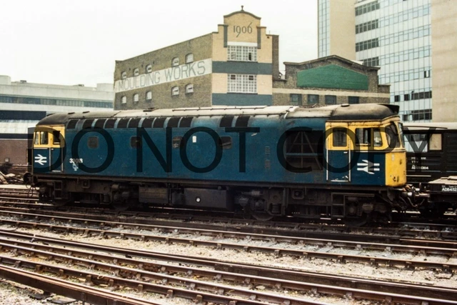 UK DIESEL TRAIN Railway Photograph Of Class 33 33018 Loco. (Rm33-61) £1 ...