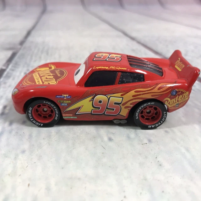 DISNEY PIXAR TOY vehicle LIGHTNING MCQUEEN race car red 95 Rusteze Cars ...