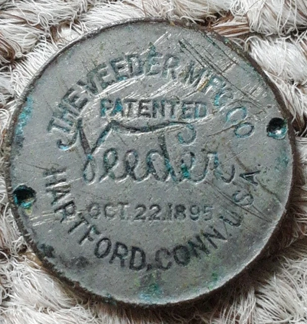 THE VEEDER MFG. Co. Token - Hartford, Conn Usa. Patented Oct. 22, 1895 ...