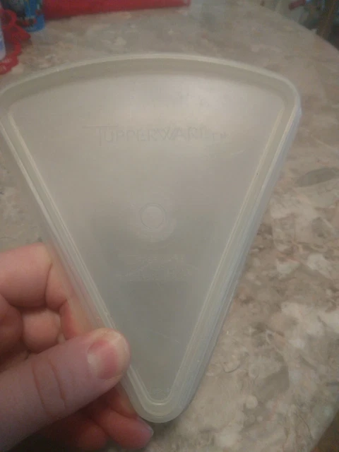 TUPPERWARE VINTAGE PIE SLICE WEDGE KEEPER # 269 Millionaire Line Tupper ...
