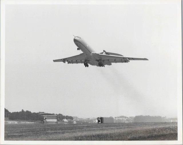 RAF ROYAL AIR Force Vickers Vc10 Original Large Vintage Manufacturers ...